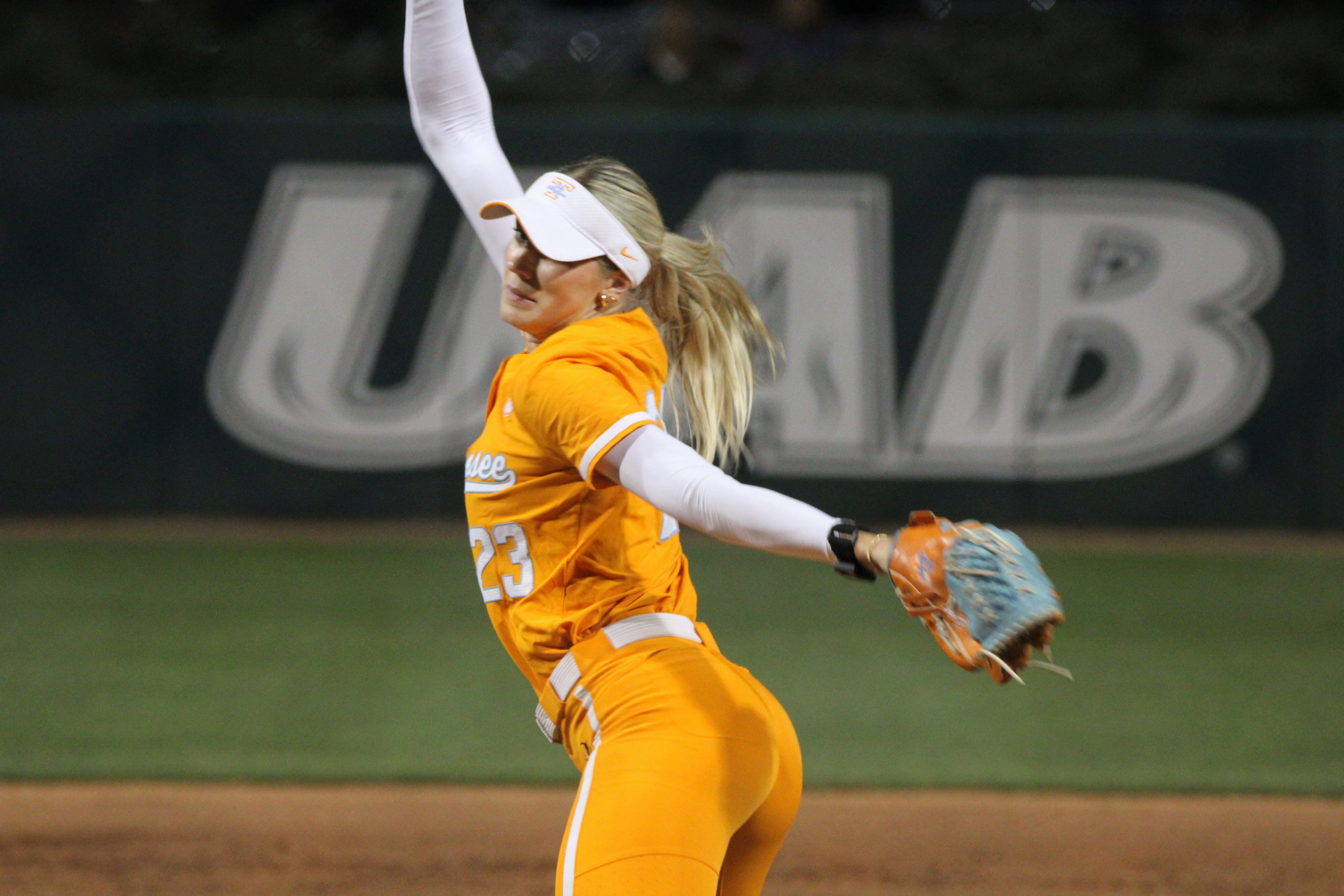 Karlyn Pickens records 11 strikeouts for No. 1 Tennessee at UAB