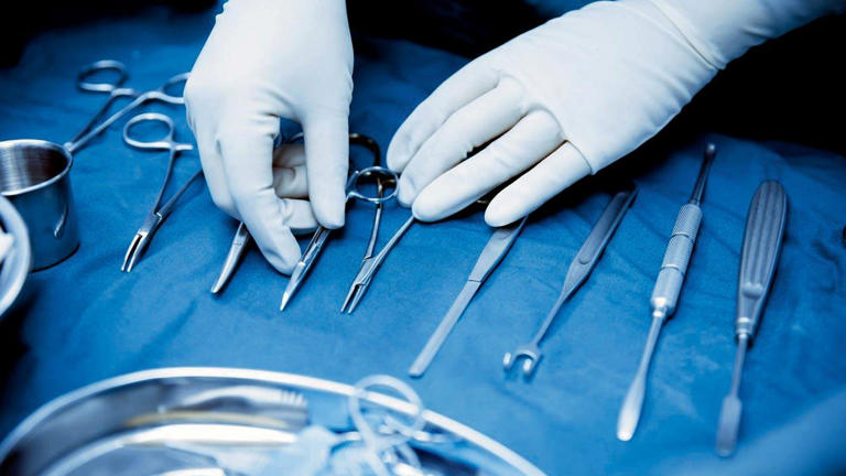 Surgical instrument found inside woman abdomen five years after operation