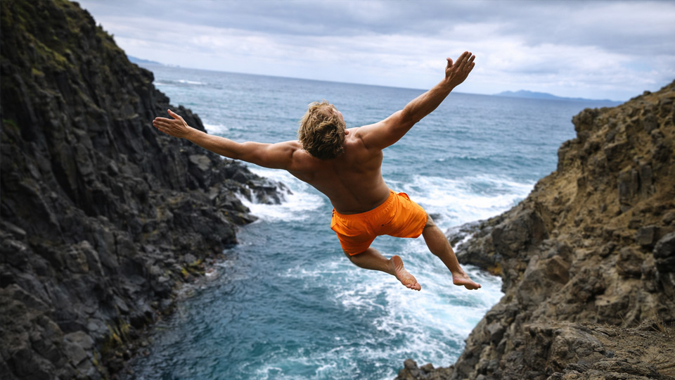 80 foot cliff jump in Hawaii
