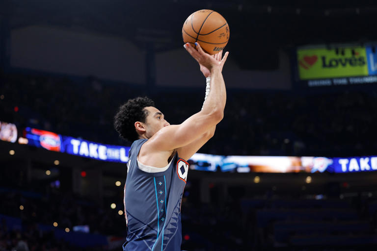 Photos: Best images from Thunder's 105-86 win over Nets