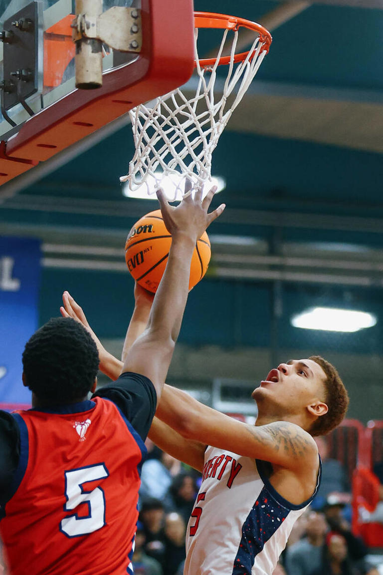 Coronado boys hang on, capture 5A state basketball title over Liberty ...