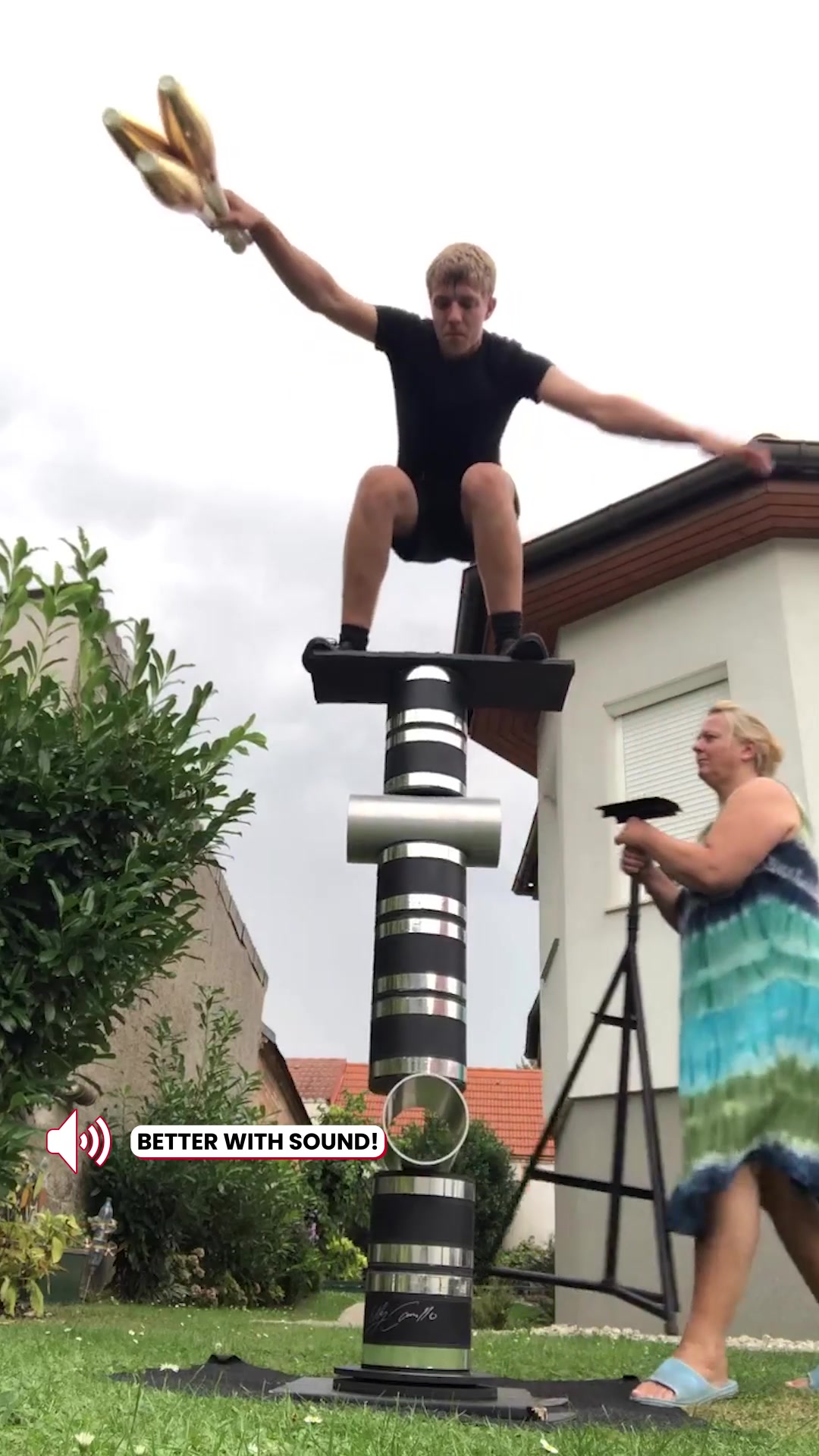 Unveiling the secrets of roller bola mastery: Stefan's jaw-dropping ...