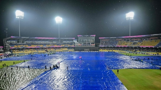 Pakistan vs New Zealand T20 World Cup highlights: Points shared as rain ...