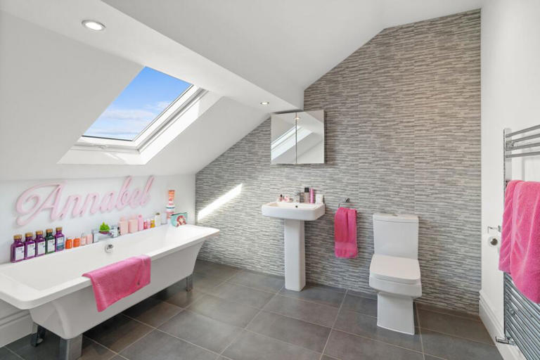 I tour Bispham’s stunning seafront home, a 4-bed property with ...