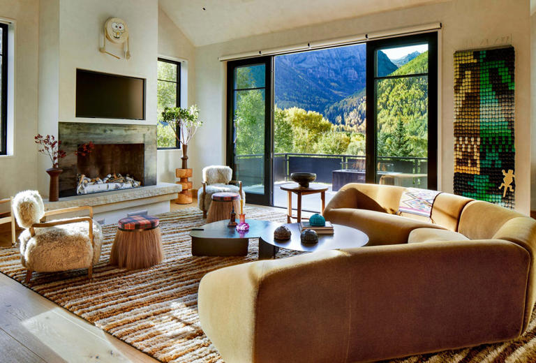 A Telluride retreat ditches the mountain house playbook