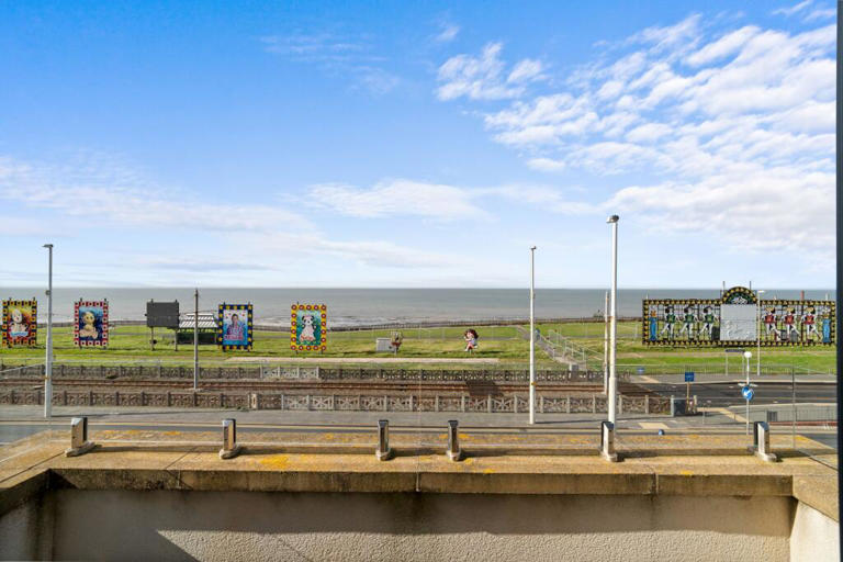 I tour Bispham’s stunning seafront home, a 4-bed property with ...