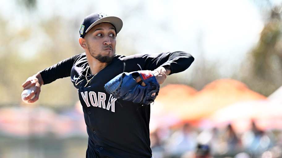 Yankees prospect turns heads in spring debut
