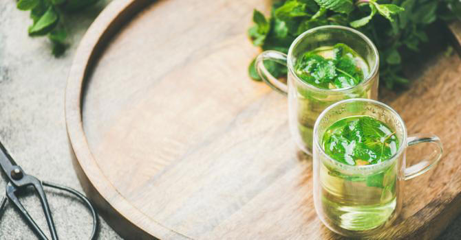 Le secret du thé oolong dévoilé par Miranda Kerr pour booster votre ...