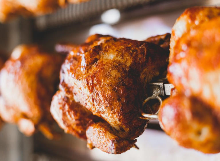 5 chain restaurants with the best rotisserie chicken, according to diners