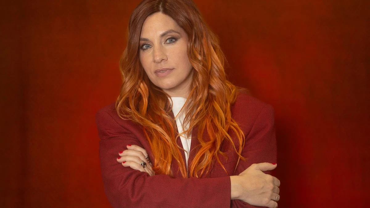 Leire Martínez, feliz en su primera firma de discos