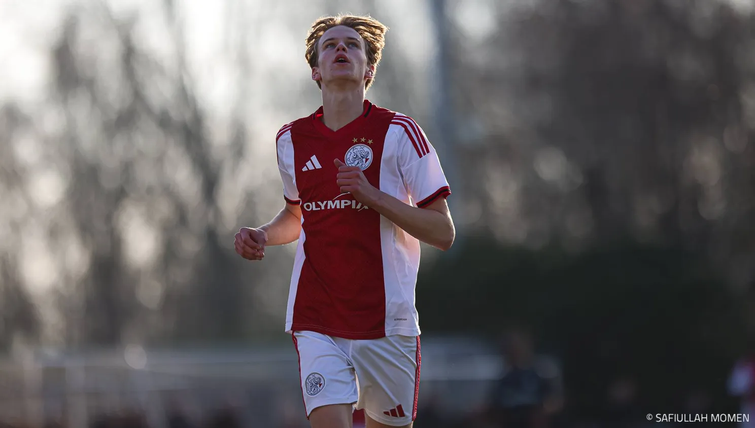 Ajax O17 sluit wedstrijd met zestien doelpunten winnend af tegen PEC ...