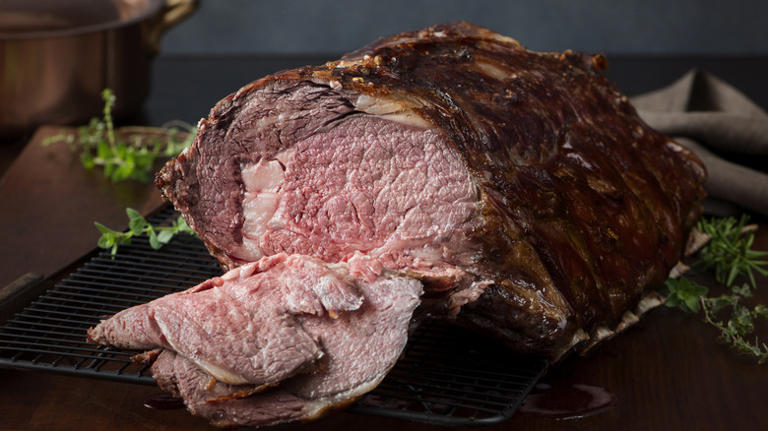 How to pick the best meat for prime rib, according to experts