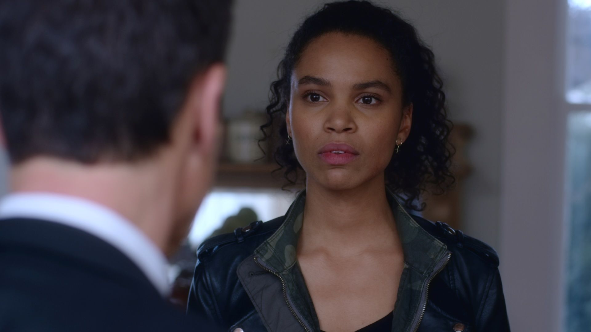 Netflix’s 3-season post-apocalyptic sci-fi show still deserves a watch ...