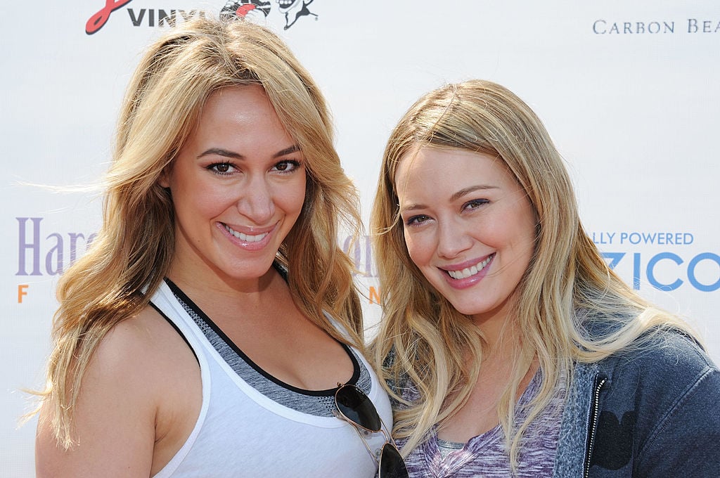 Why are sisters Hilary and Haylie Duff beefing? Here’s everything we know
