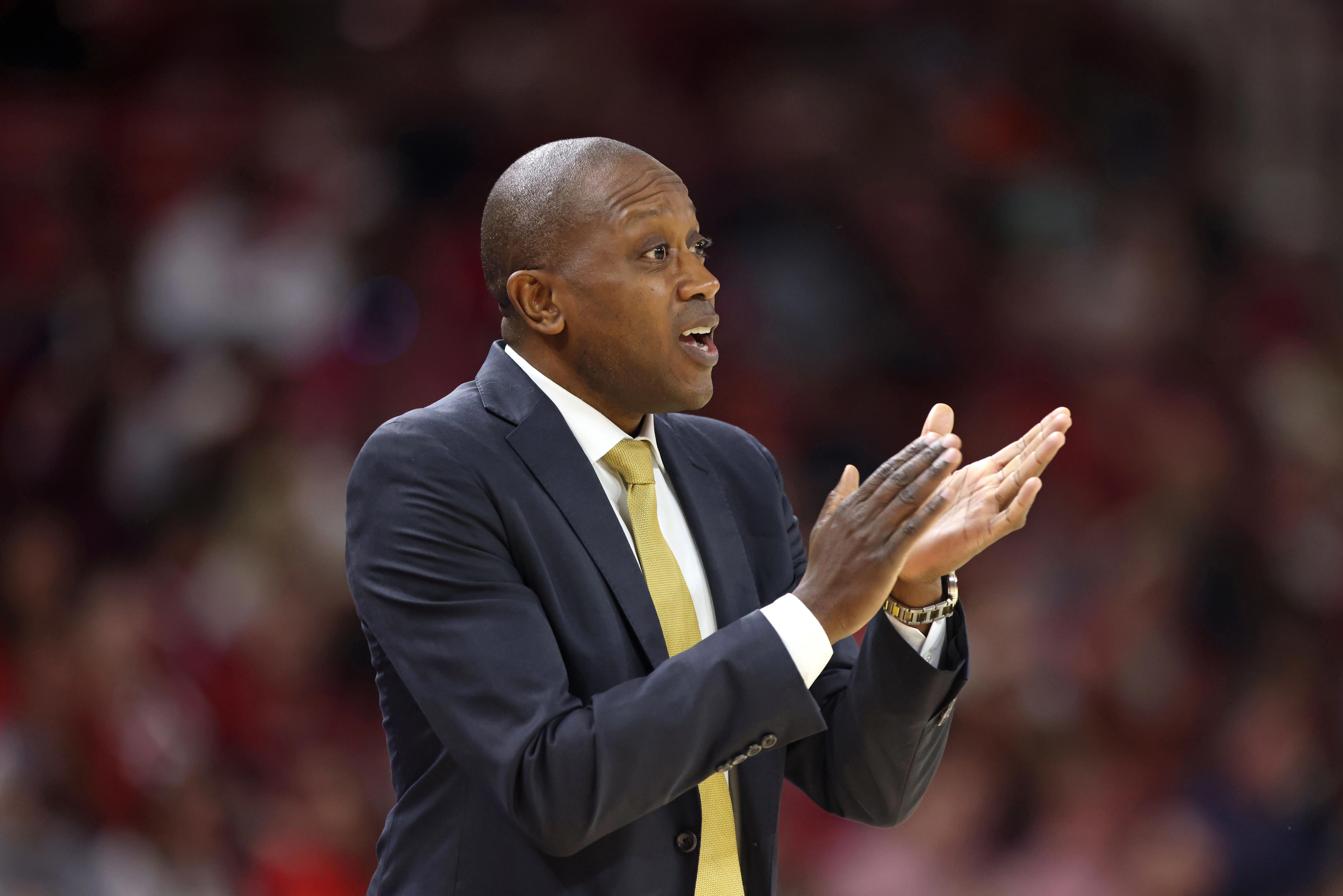 Why Missouri’s Dennis Gates doesn’t see St. Louis site as a home game