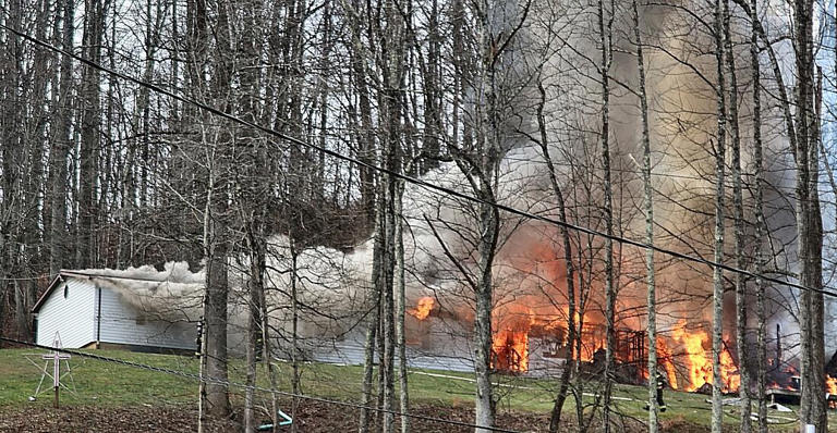 One person taken to hospital for burns after Sissonville house caught fire