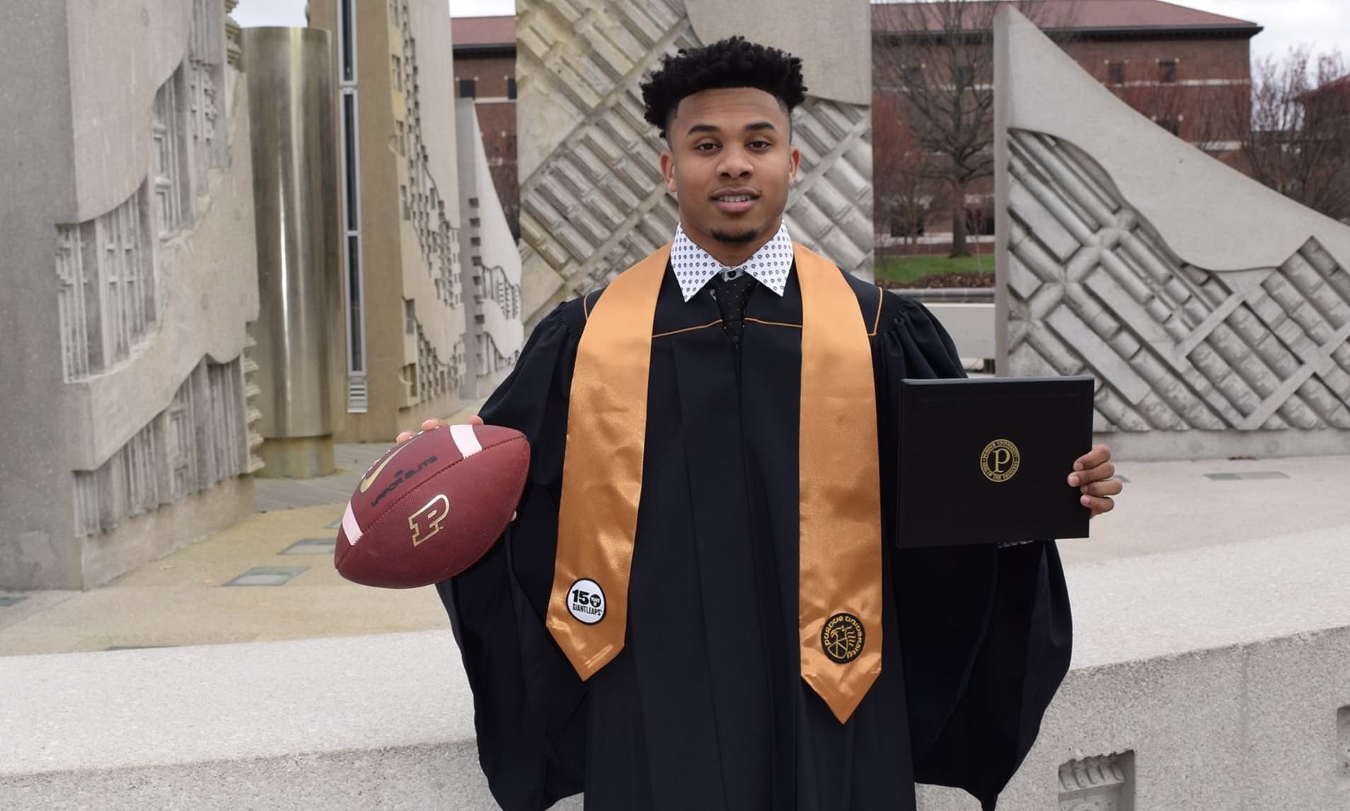 NFL star reveals he spoke to Rondale Moore just hours before his tragic ...