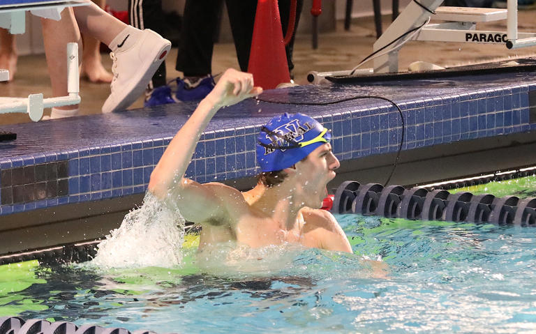 Daniel Allen's 'go big or go home' race wins state title for Washburn Rural