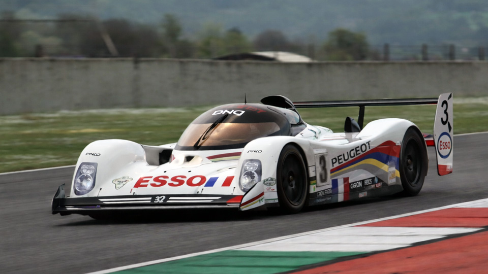 Peugeot 905 V10 mit 12.500 RPM