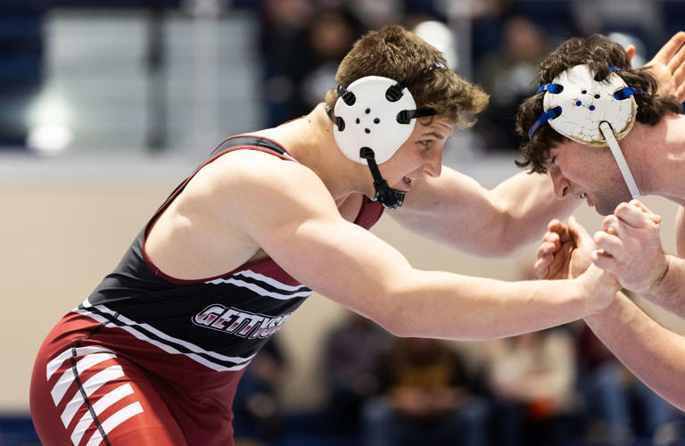 Gettysburg wrestlers crown two champs and win team title at District 3 ...