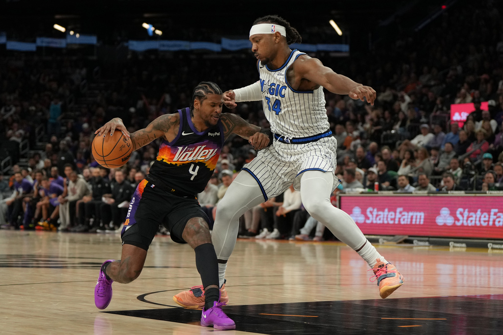 Green shakes off rough night with 3 at buzzer, Suns edge Magic 113-110 ...