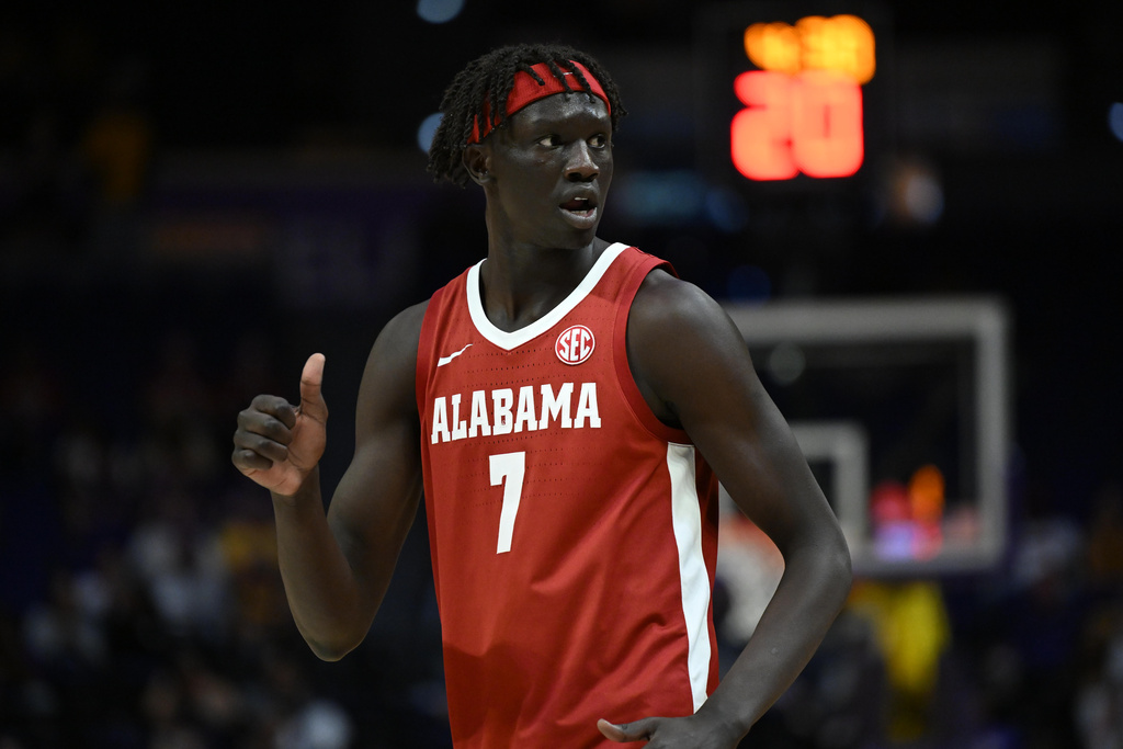 No. 25 Alabama beats LSU 90-83 for its 6th straight victory