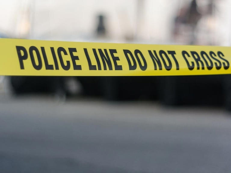 Double shooting leaves 1 dead, another injured at Bridgeview pool hall