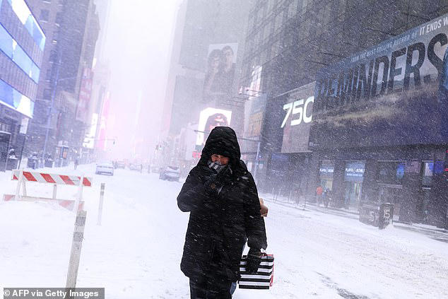 Millions under threat from explosive bomb cyclone set to detonate off ...