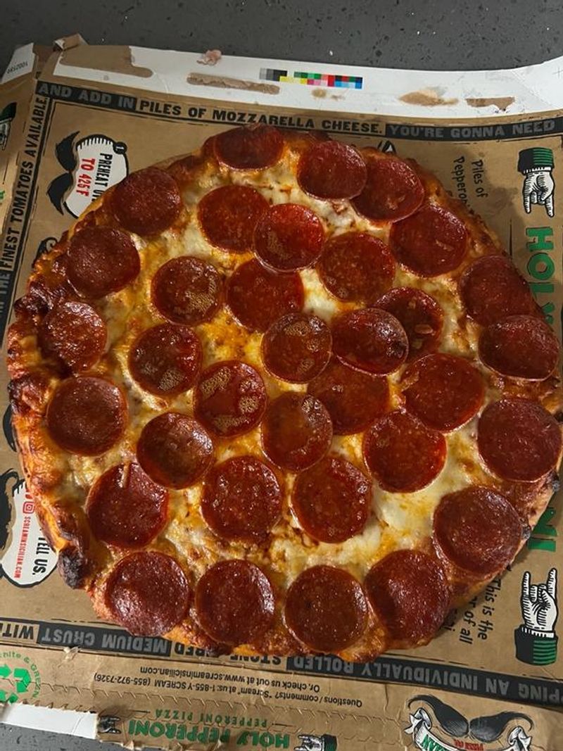 17 frozen pizza brands known for larger-than-average sizes