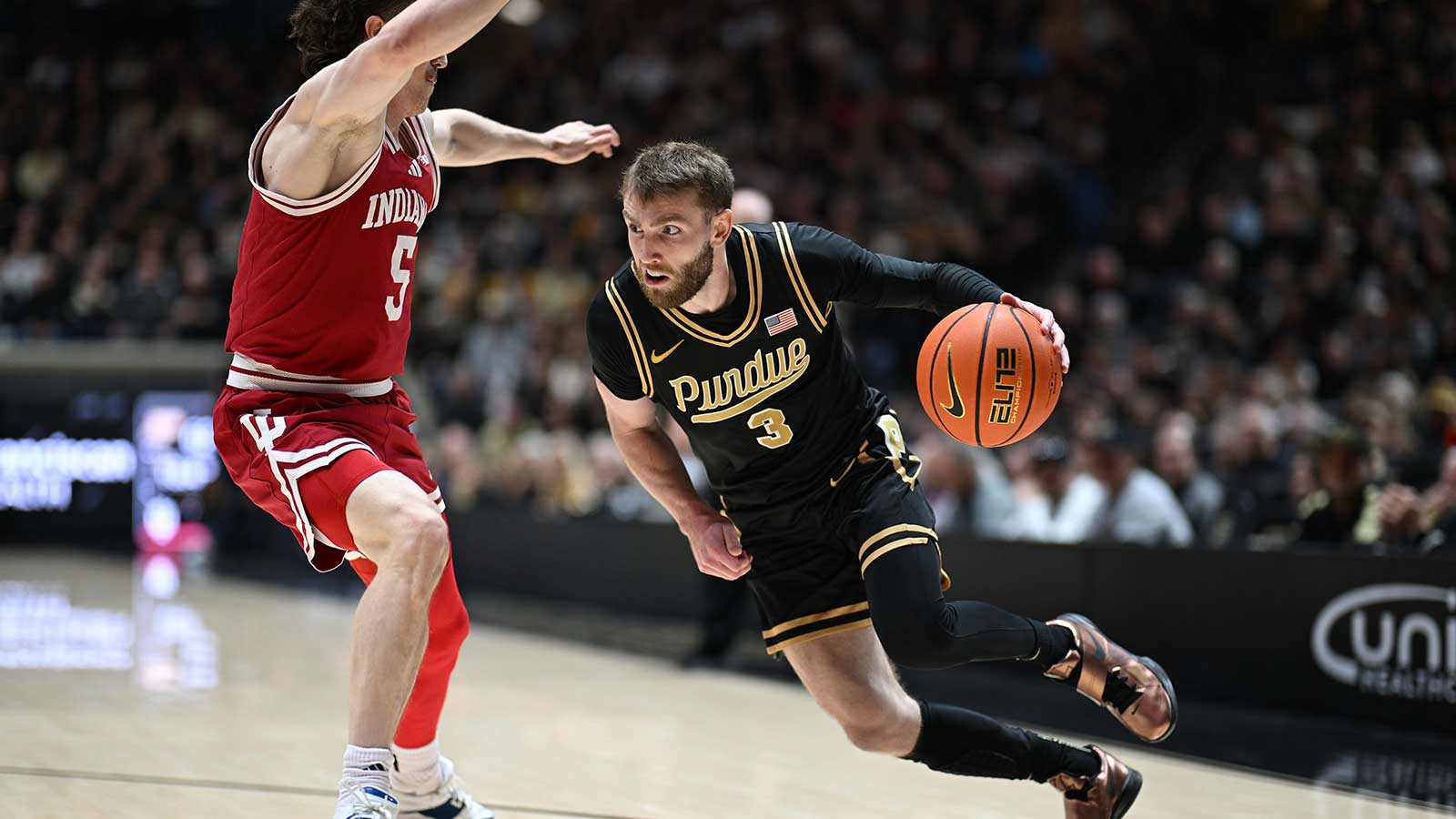 Purdue basketball star Braden Smith has perfect reaction to little girl ...
