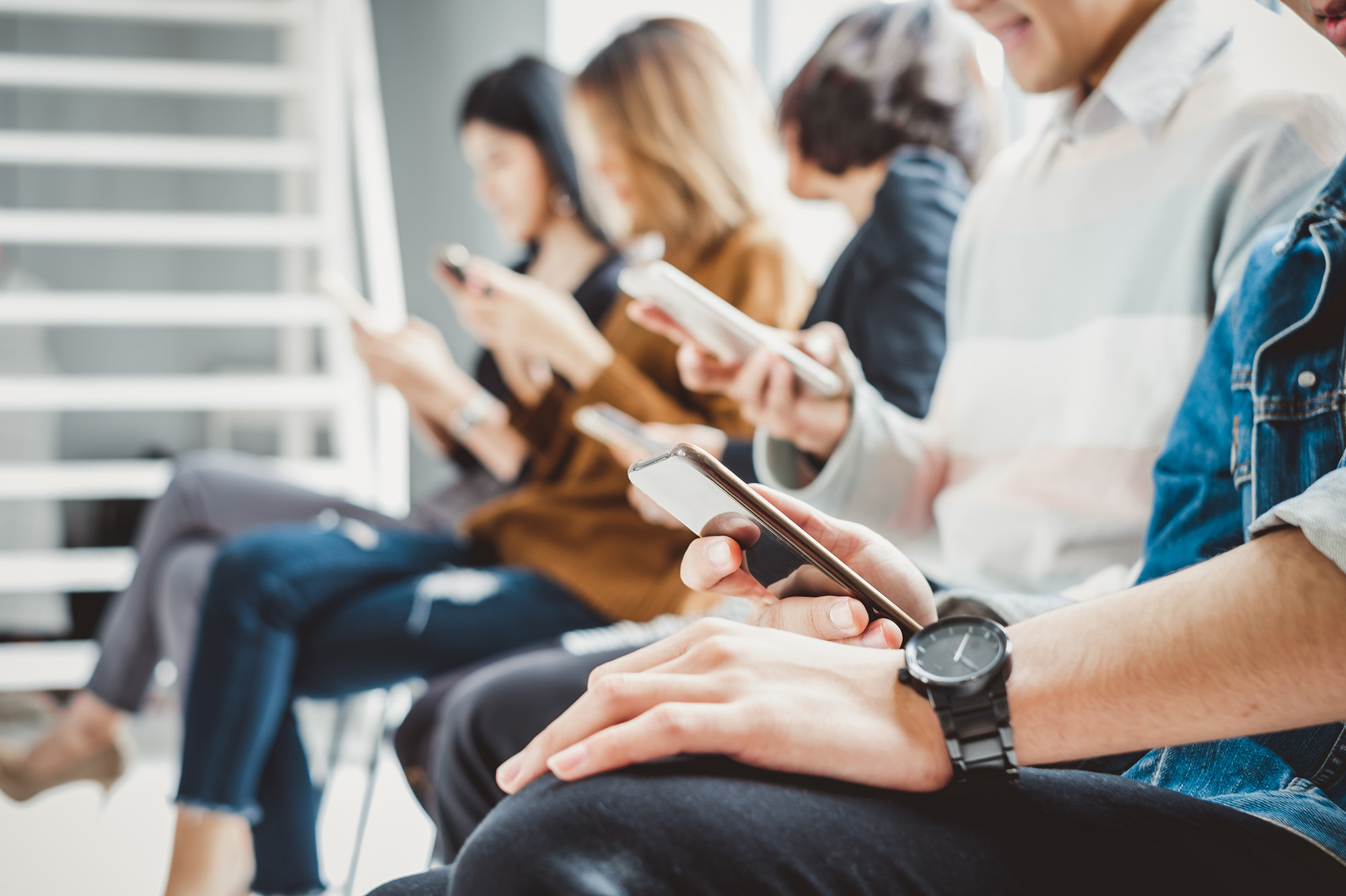 Here’s how to cut back on your social media addiction