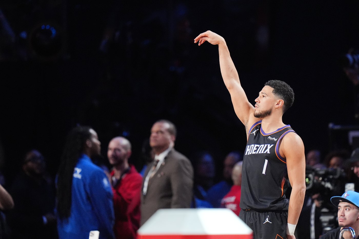 Phoenix Suns All-Star guard Devin Booker out at least 1 week with right ...
