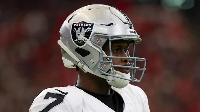 Raiders have more than one big quarterback decision to make