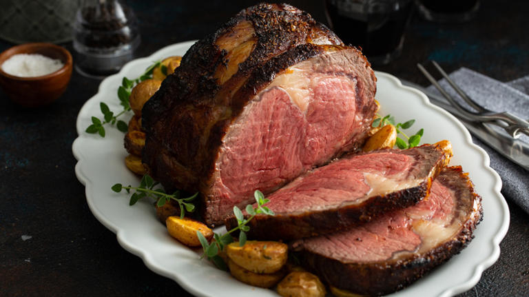 How to pick the best meat for prime rib, according to experts