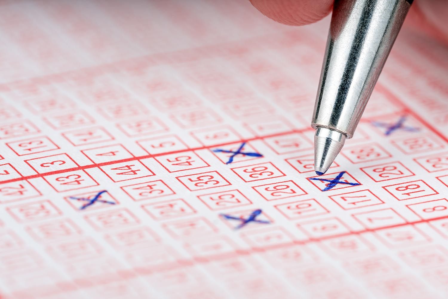 Man has played the same lottery numbers for 22 years. Now, he’s finally ...