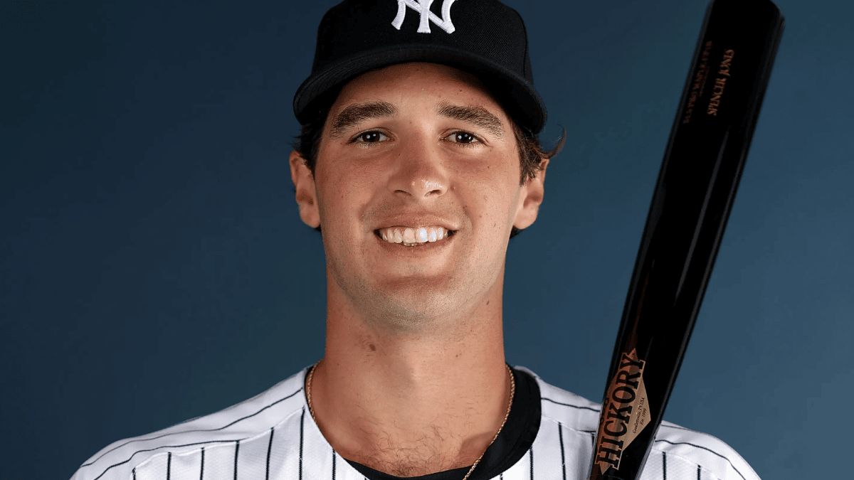 MLB: Yankees' top prospect hits a homer in his first spring training at-bat