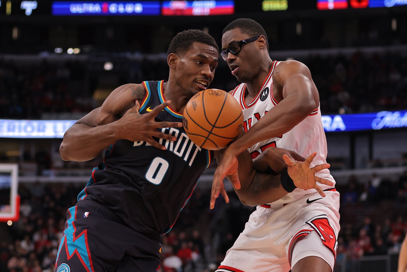 Duren with 26 points, 13 rebounds in return, Pistons top Bulls 126-110 ...