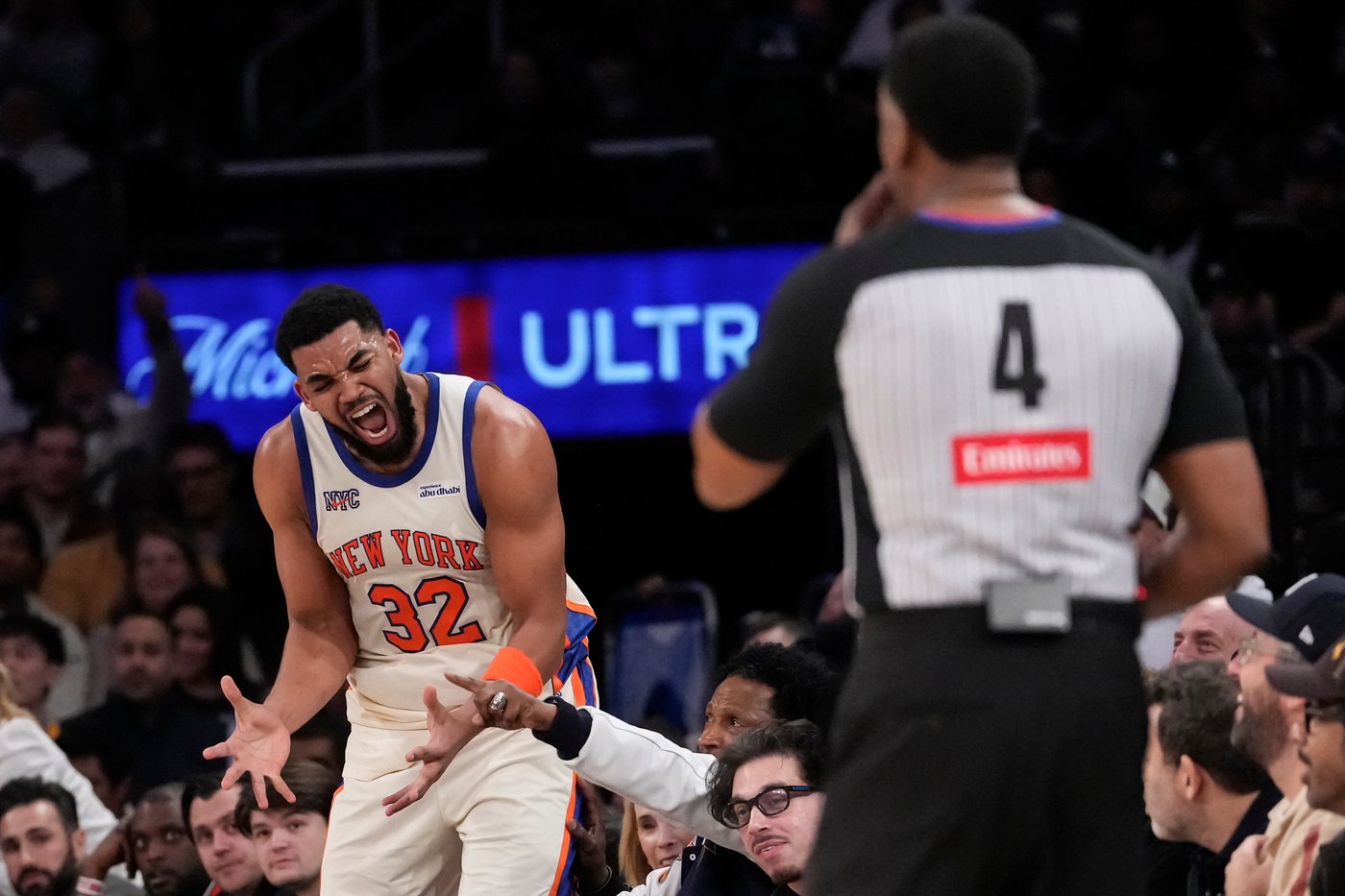 Knicks overcome an 18-point deficit in the 4th quarter to beat the ...