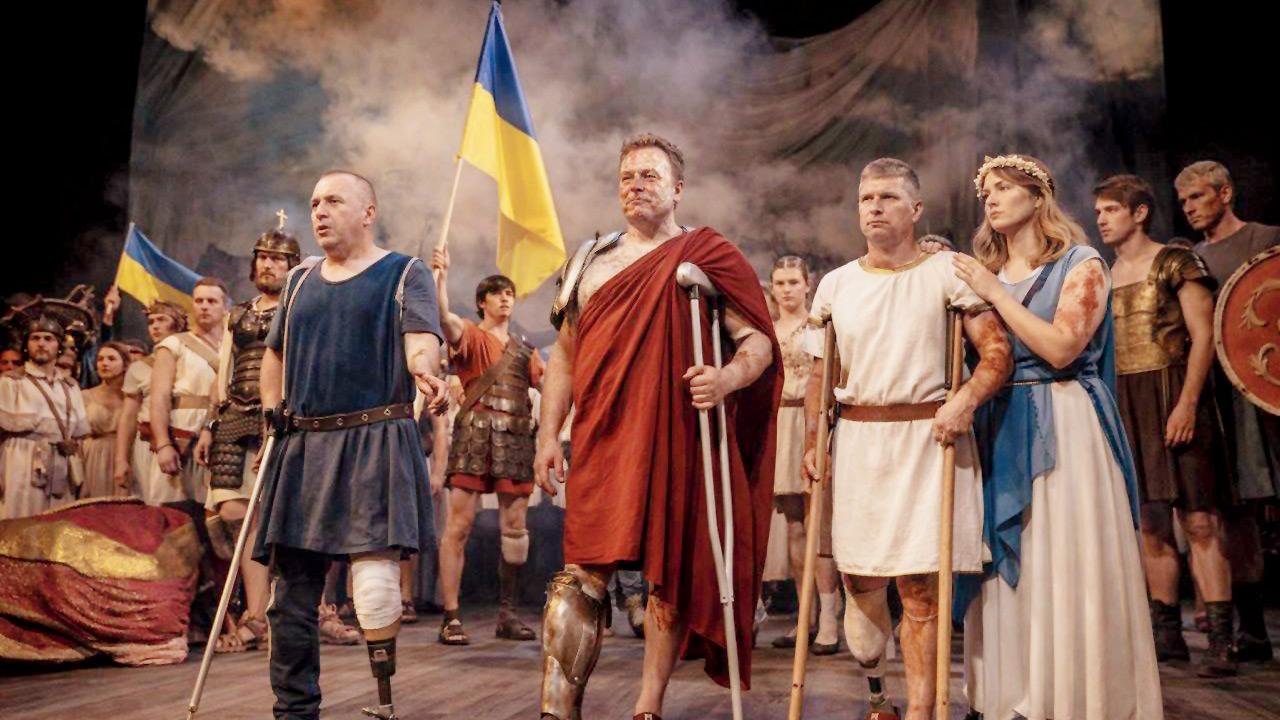 Ukraine war veterans turn to theatre to heal and rebuild lives