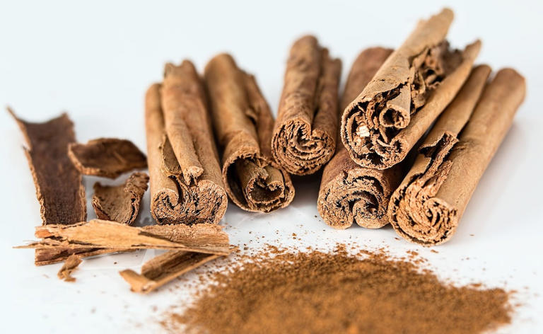 Nutritionist suggests sprinkling cinnamon on fruits, says it helps in ...