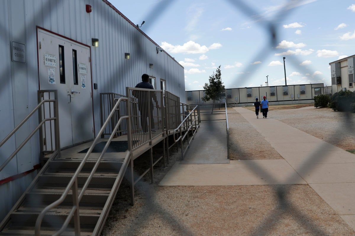 US deports gay asylum seeker to country where homosexuality is illegal