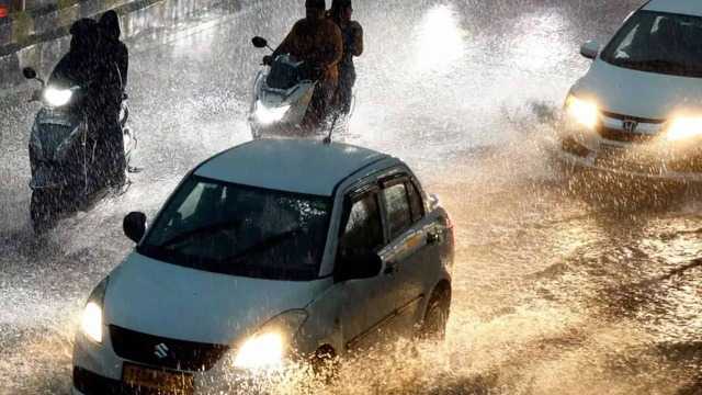 Hyderabad may get heavy rains today, IMD issues yellow alert for three days