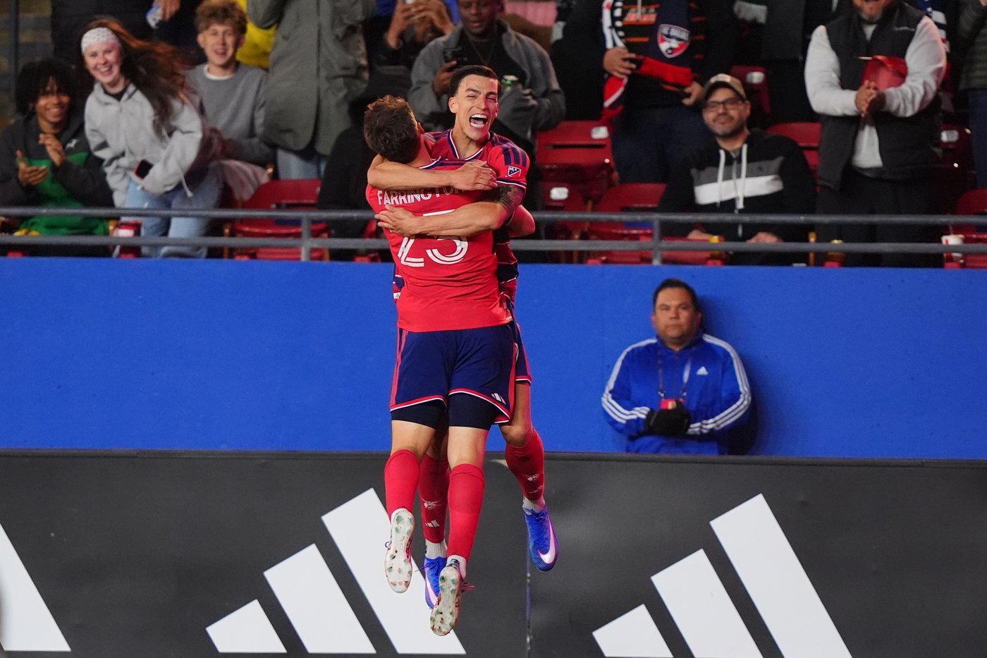 Petar Musa scores twice as Dallas beats Toronto 3-2 in MLS season opener