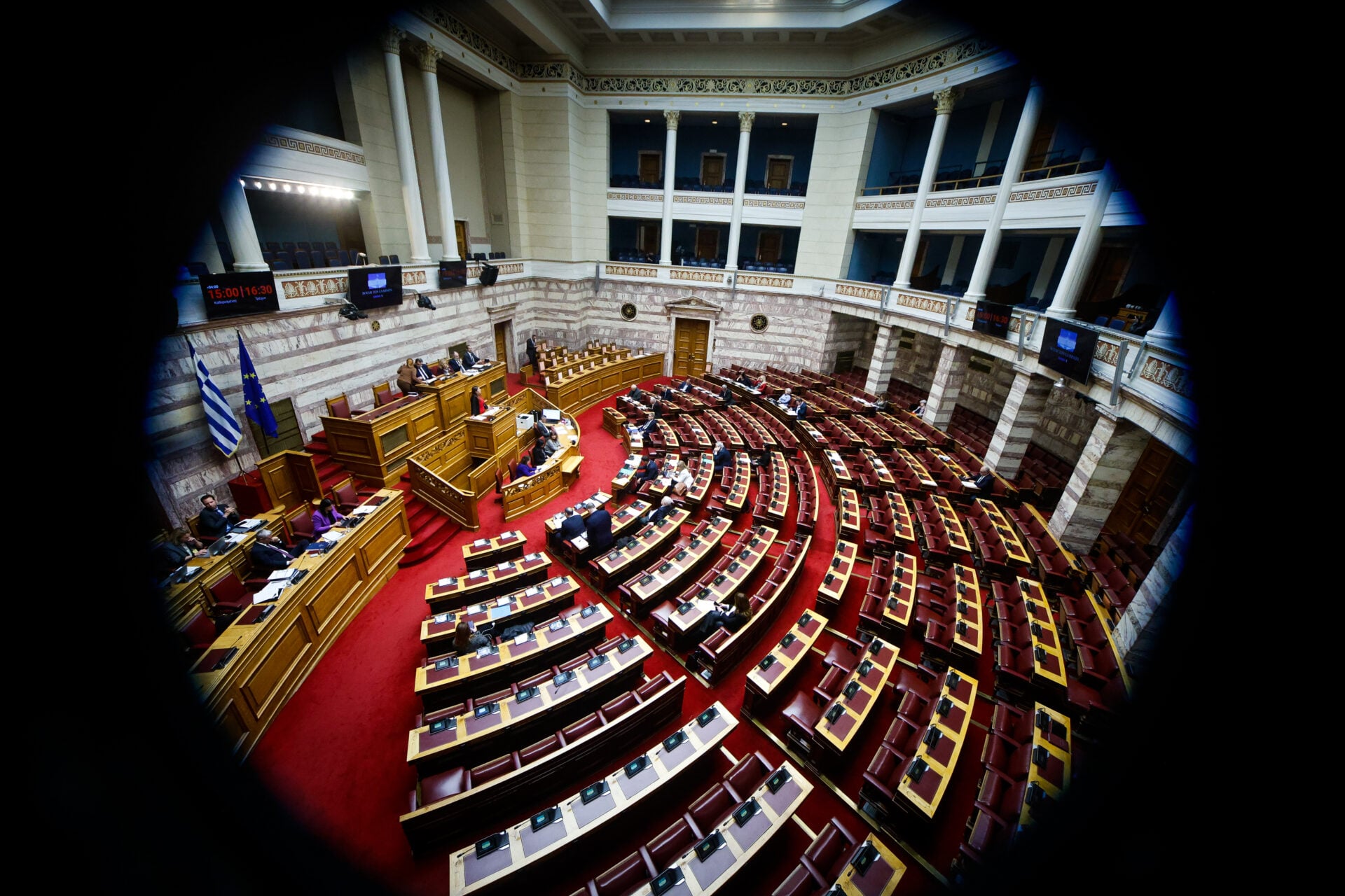 Σύγκρουση κυβέρνησης – ΠΑΣΟΚ για τις Ανεξάρτητες Αρχές