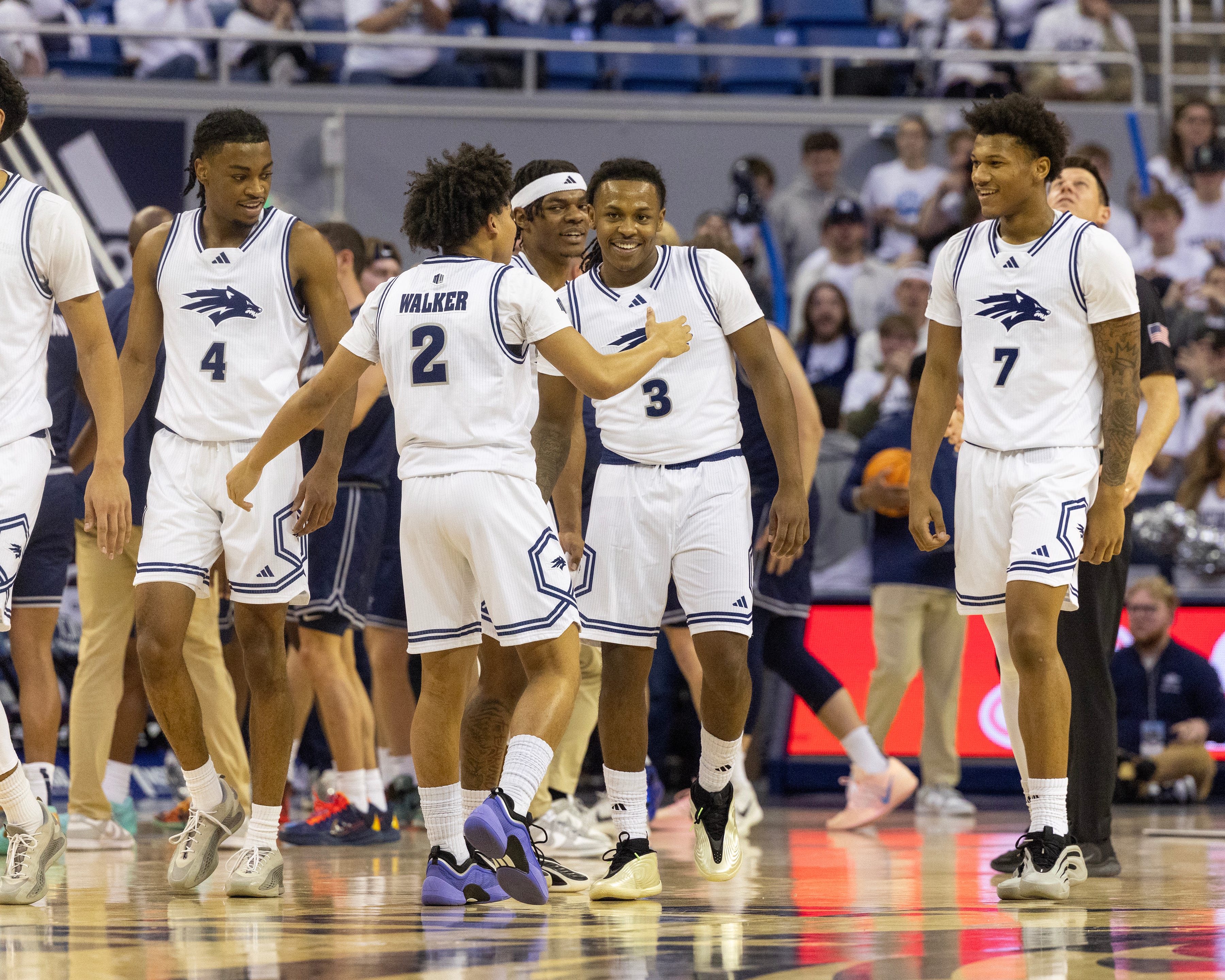 Nevada shocks Utah State, Wolf Pack takes 80-77 win over Aggies
