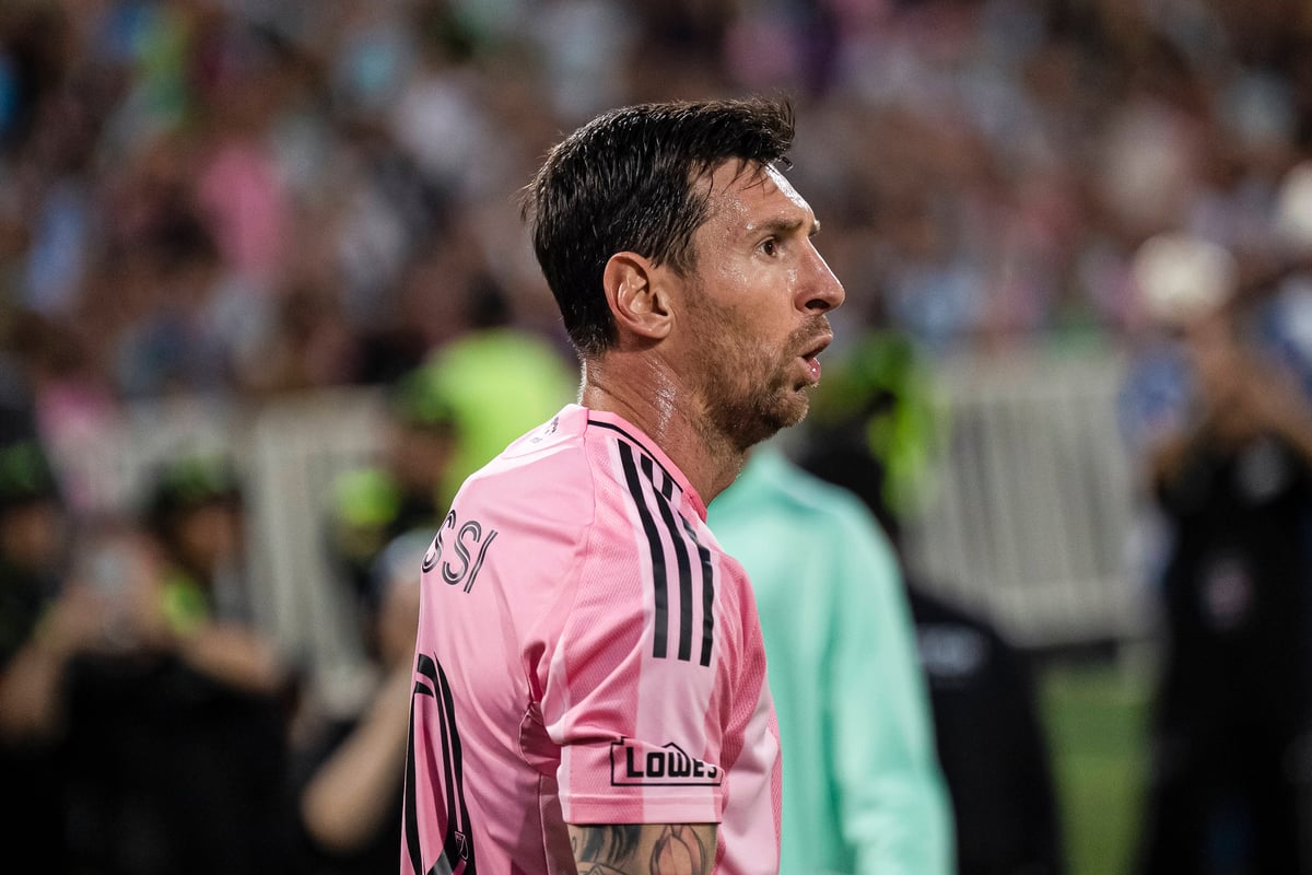 Lionel Messi stapt vlak voor WK geblesseerd uit