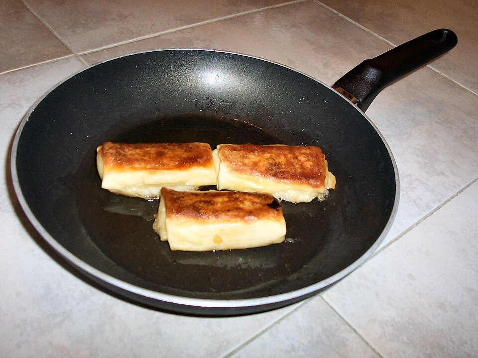 Teflon: praticidade na cozinha ou ameaça silenciosa à saúde?