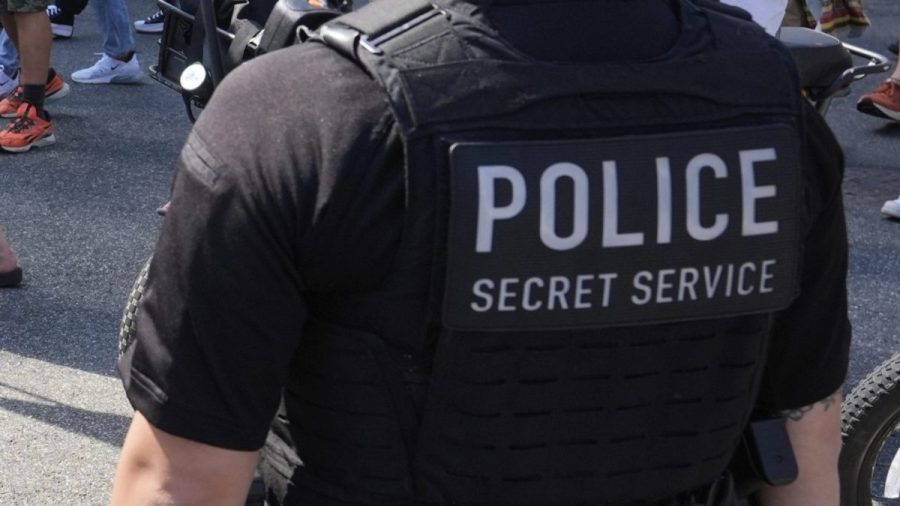 Armed person shot by police; juvenile wounded near National Mall