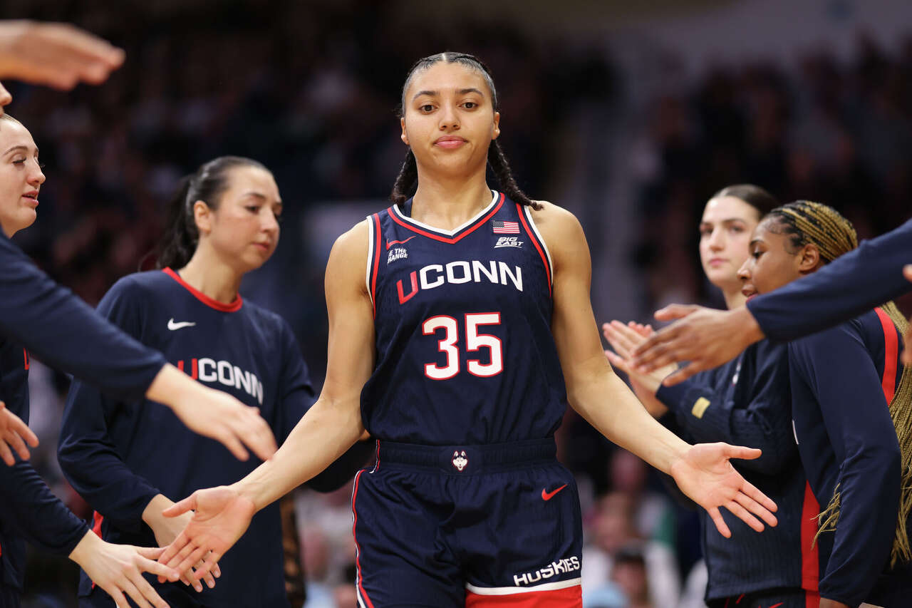 UConn women's basketball Senior Day live updates: Azzi Fudd honored ...