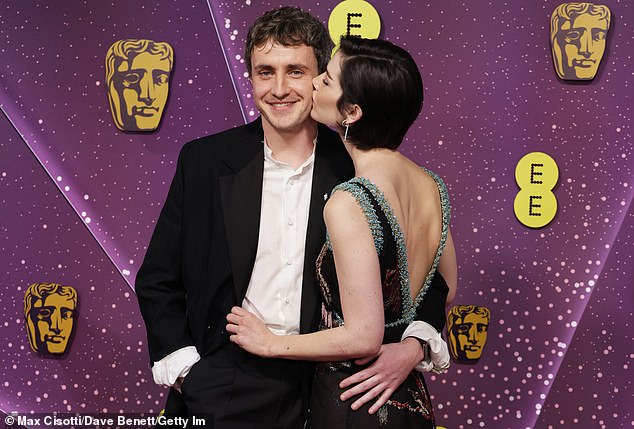 Paul Mescal cosies up to girlfriend Gracie Abrams and Hamnet co-star ...